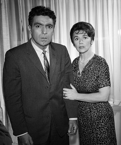 Al Ruscio, Jeanette Nolan