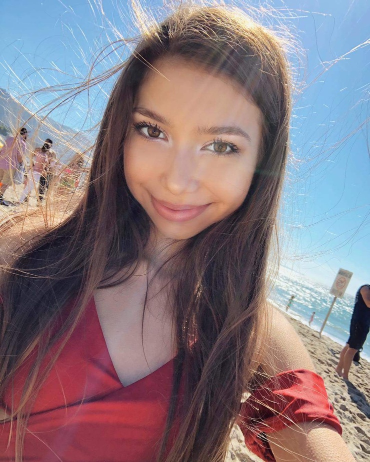 Picture of Lulu Lambros