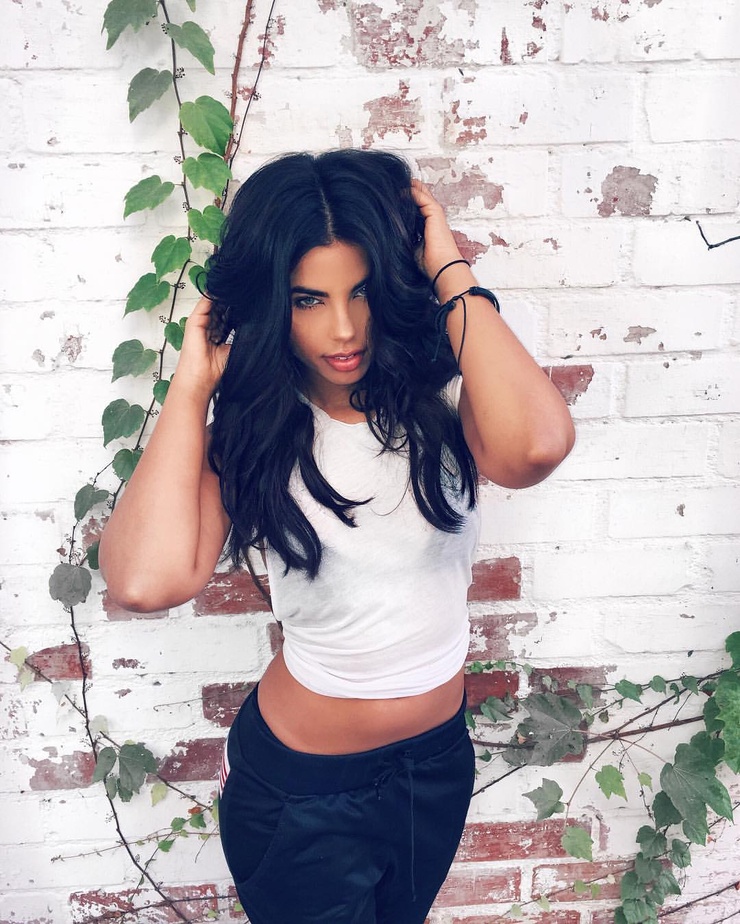 Marina Mendes