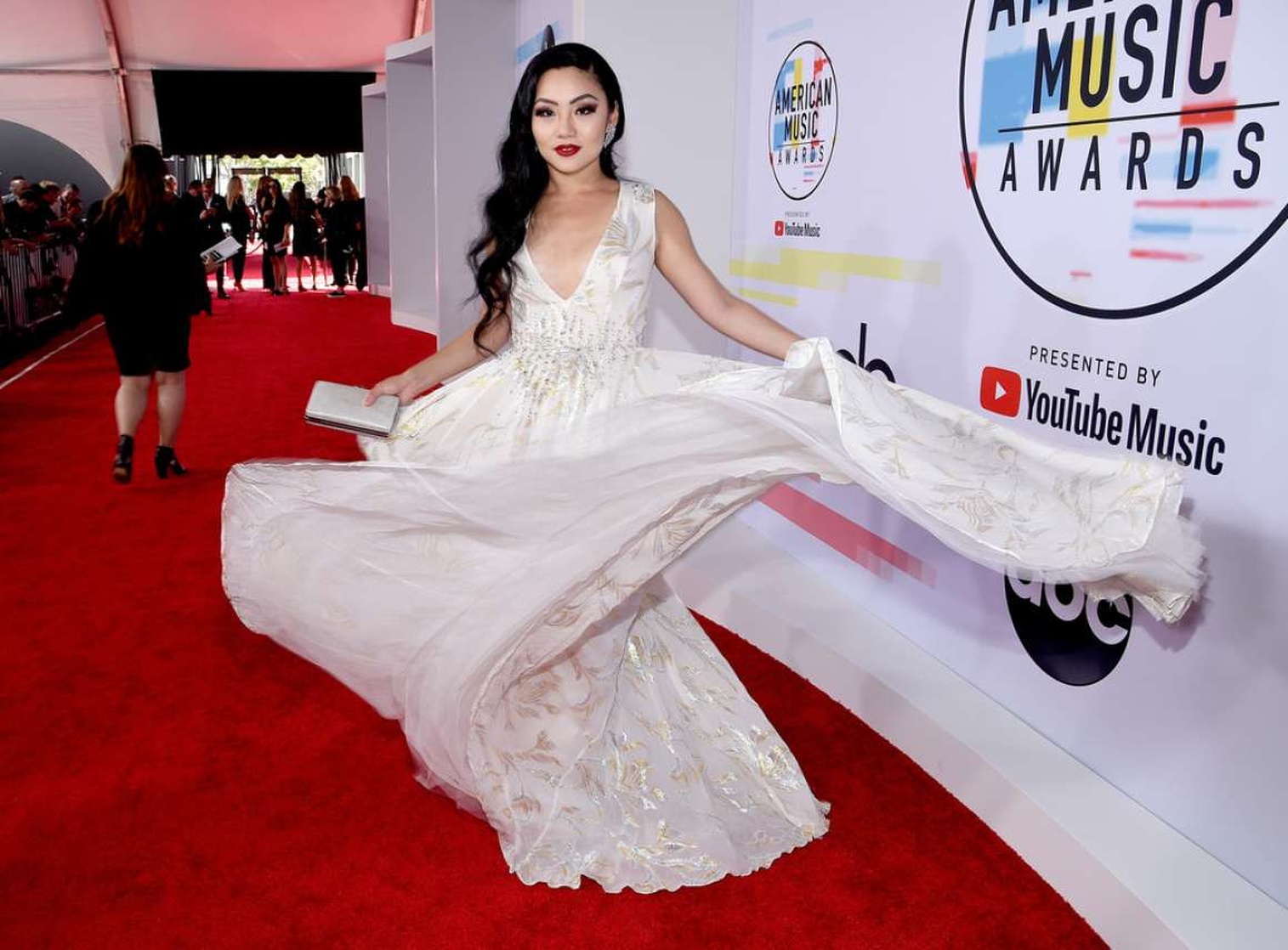 Tina Guo image