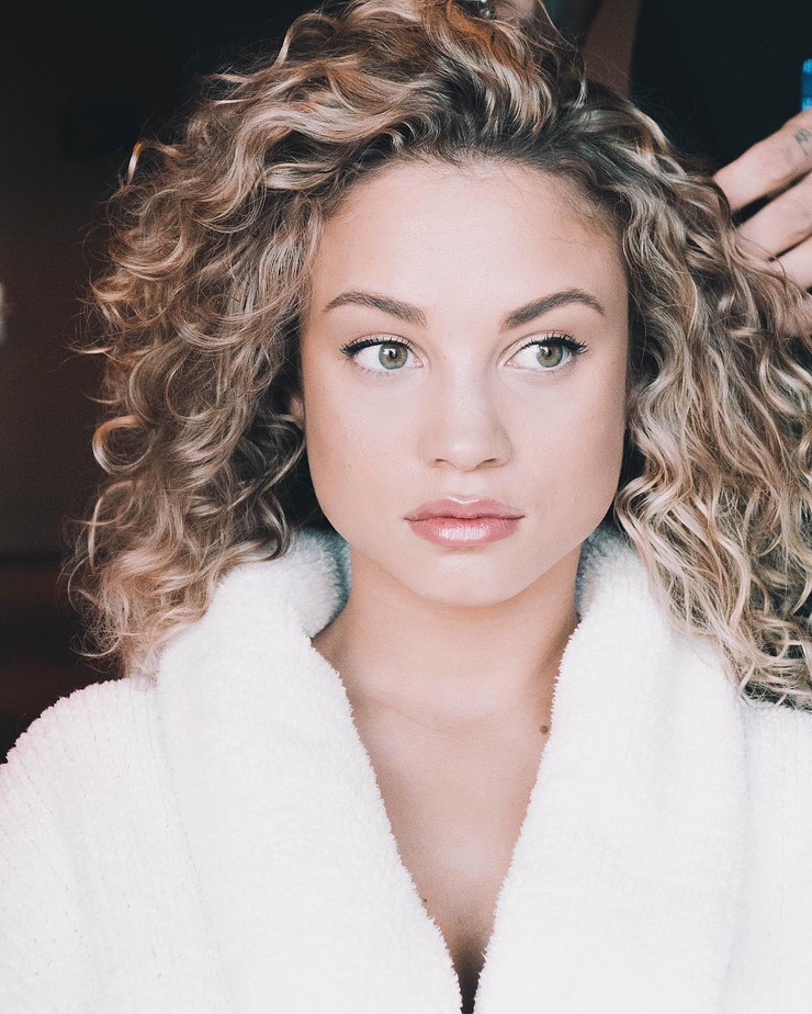 rose_bertram