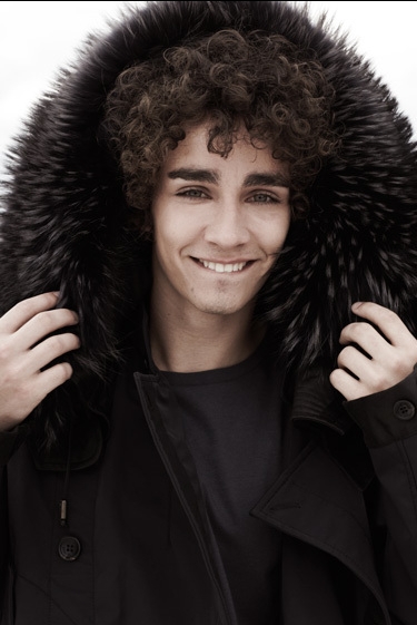 Picture of Robert Sheehan