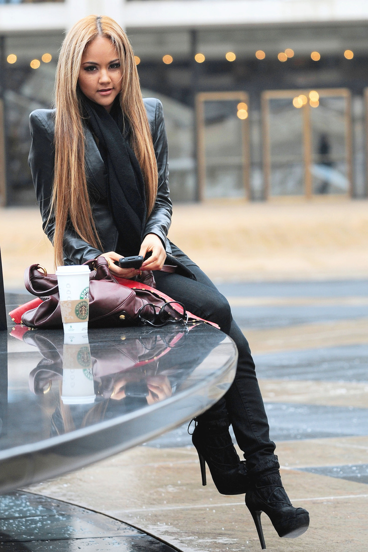 Picture of Kat DeLuna