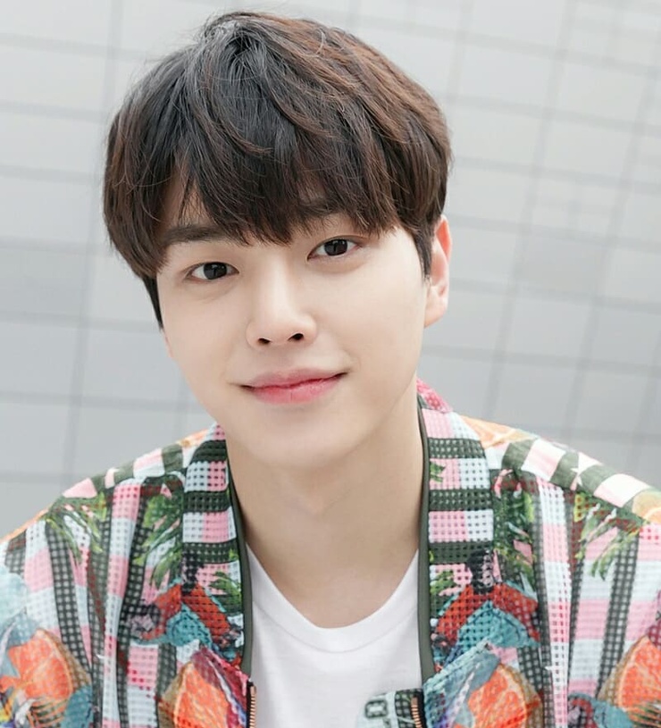 Picture of Song Kang