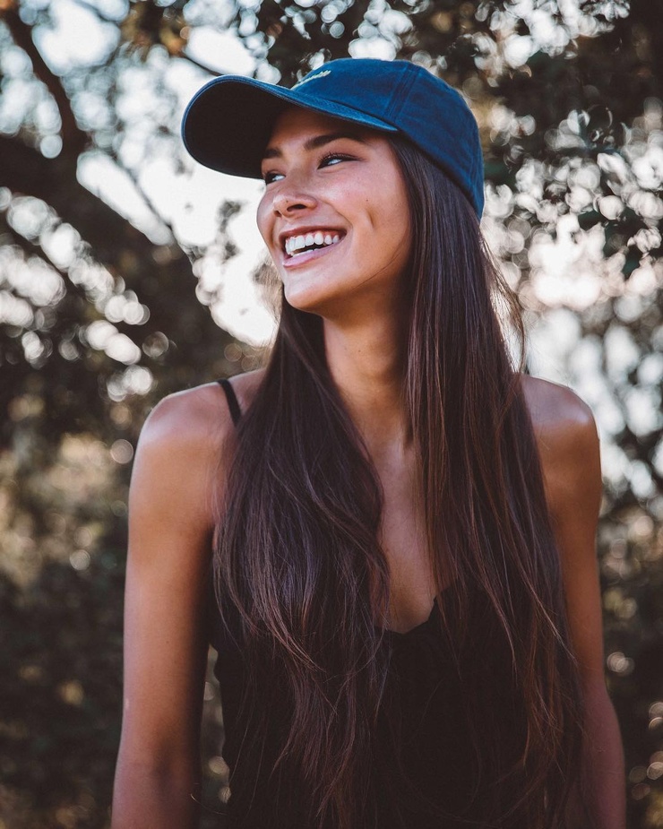 Picture of Laura Elizabeth Woo