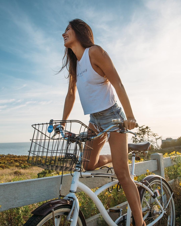 Picture of Laura Elizabeth Woo