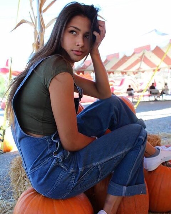 Laura Elizabeth Woo image