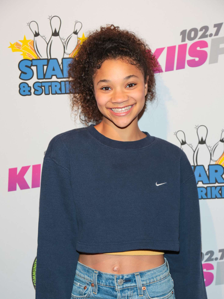 Kylee Russell picture