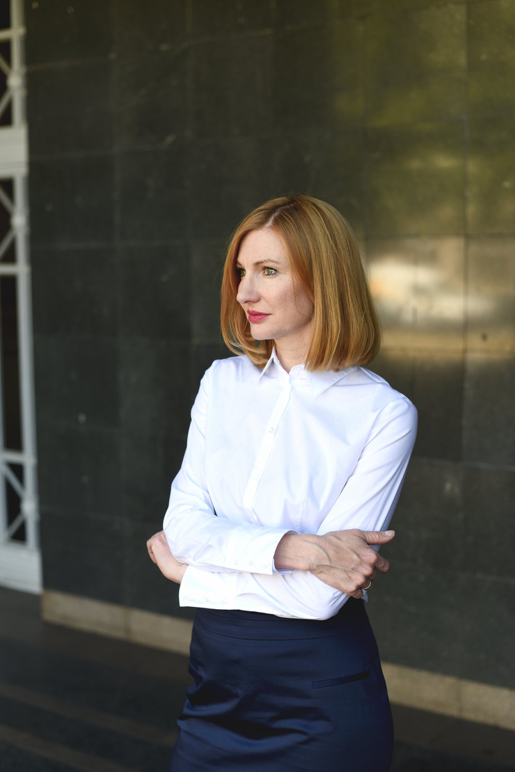 Ellen Schlootz image