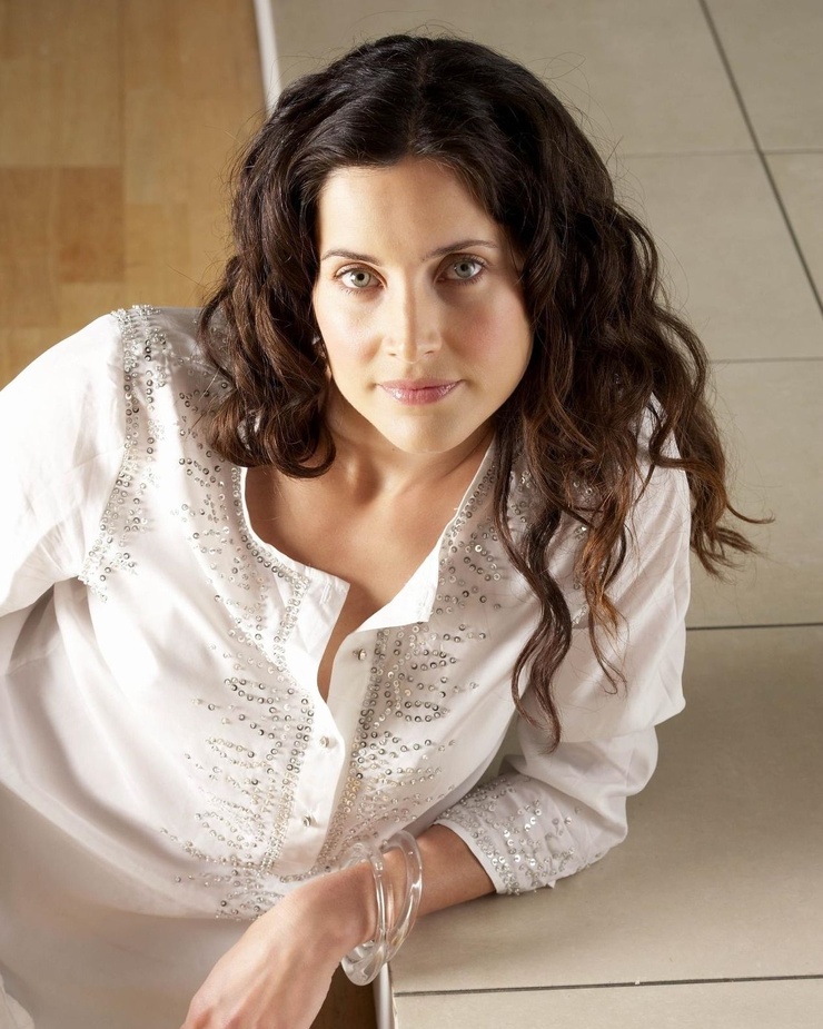 Rachel Shelley image