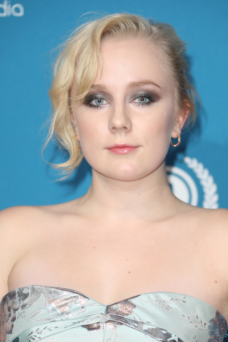 Picture of Alexa Davies