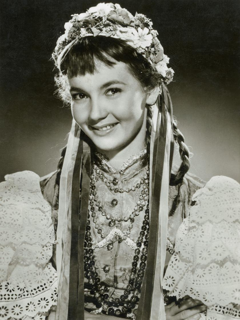 Liselotte Pulver image