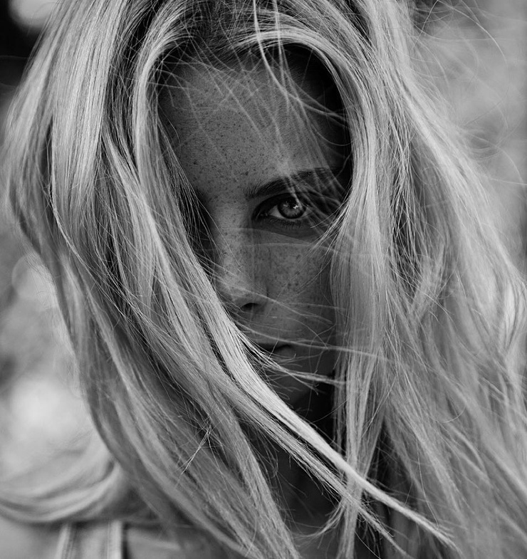 Picture of Allison Holton