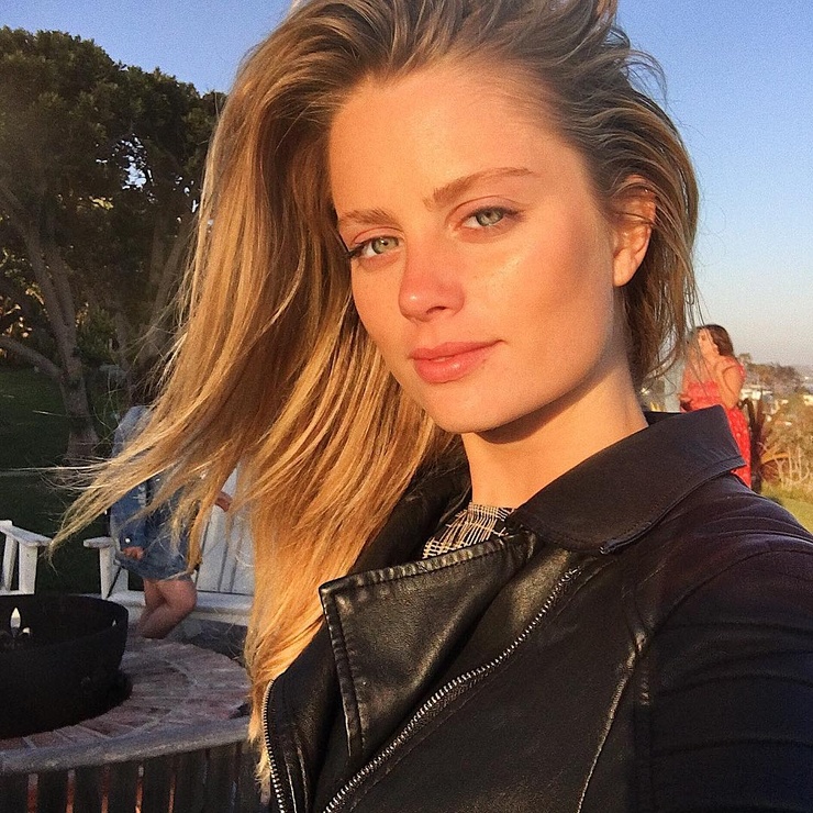 Picture of Allison Holton