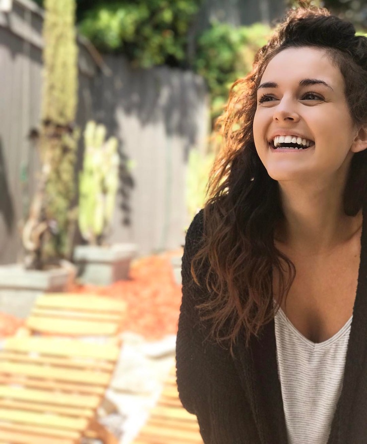 Picture of Stephanie Tyler Jones