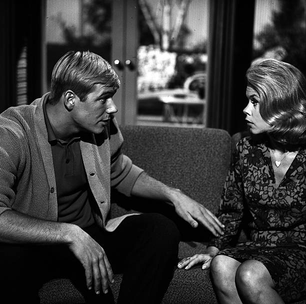 Roger Ewing, Elizabeth Montgomery