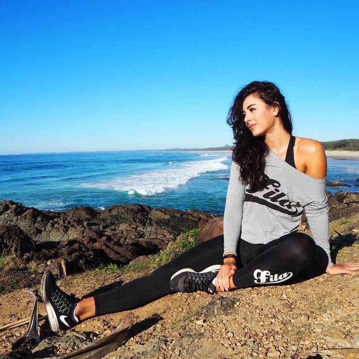 Picture of Danielle Robertson