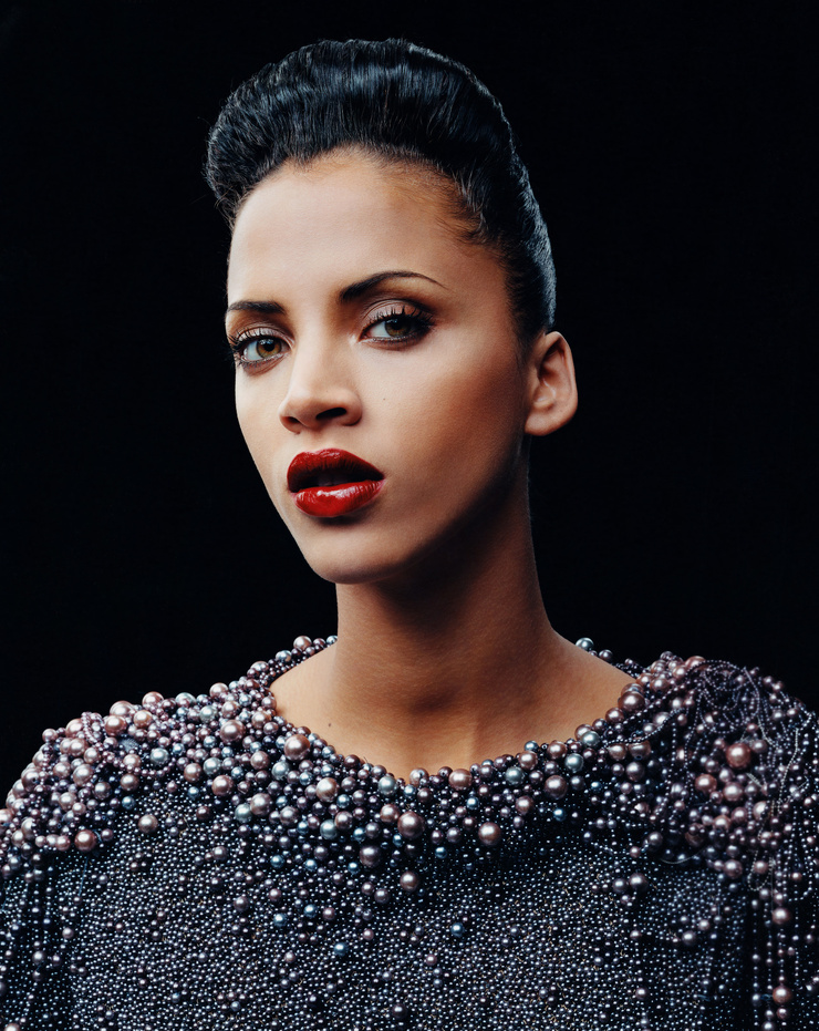 Picture of Noémie Lenoir