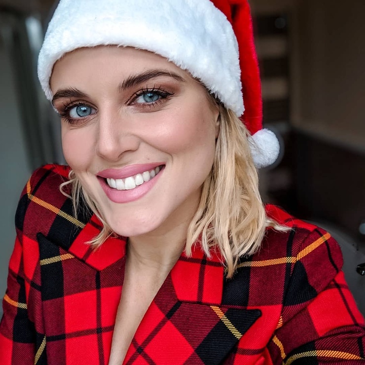 Ashley James picture