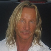 Picture of Matthias Hues