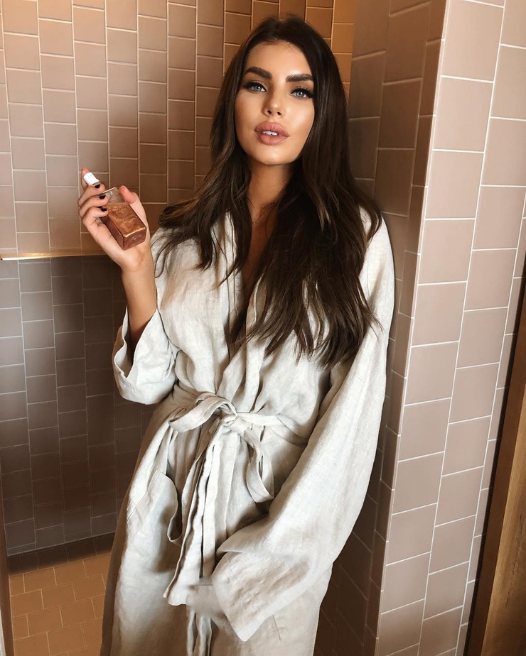 Picture of Nicole Thorne