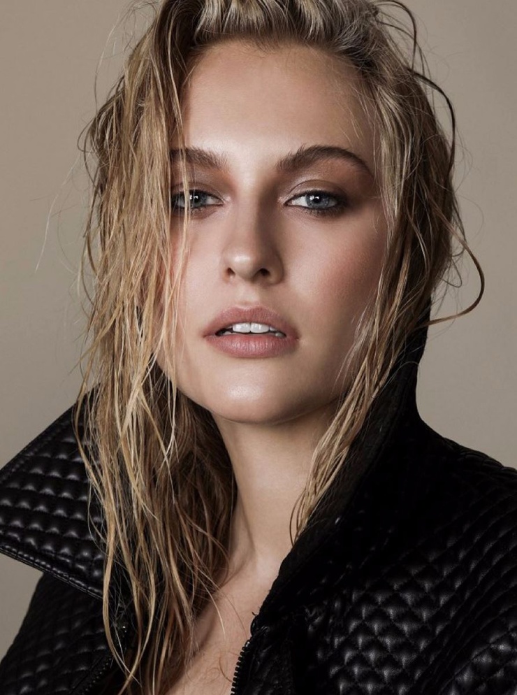 Baillie Riddell image