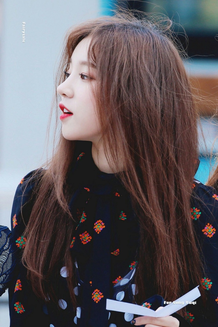 Picture of Yuqi