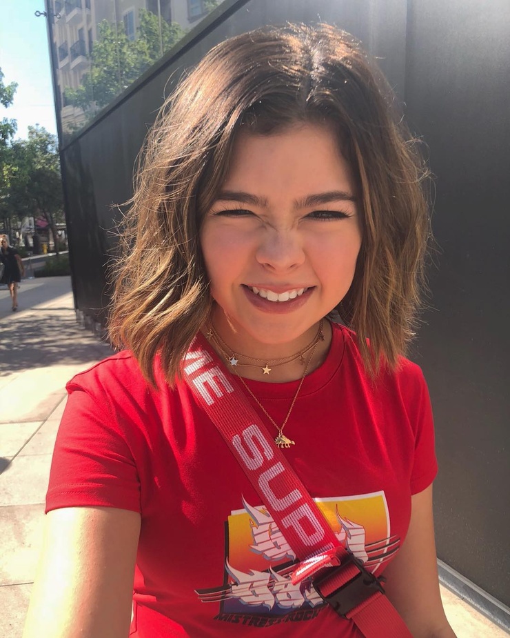 Picture of Addison Riecke