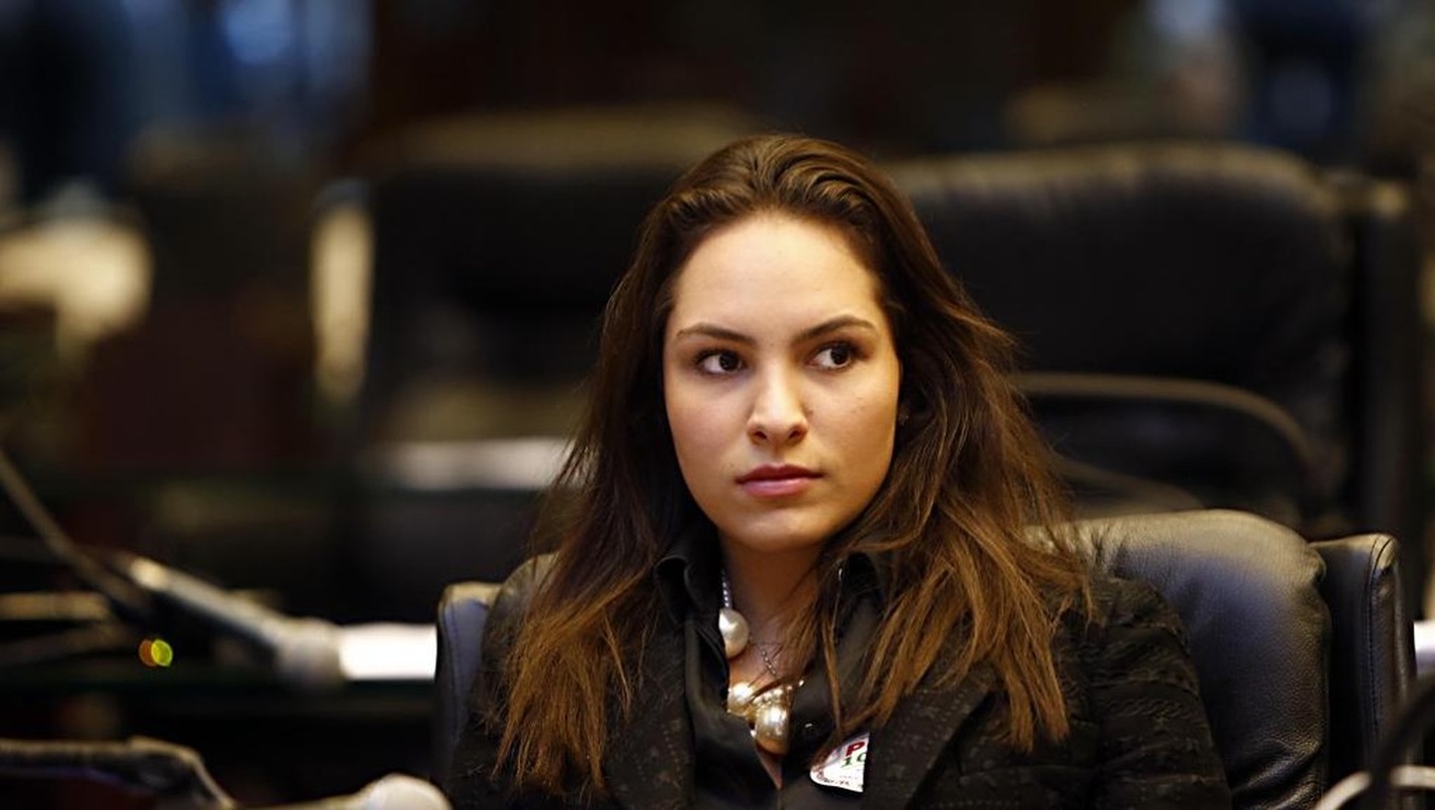 Image of Maria Victoria Barros