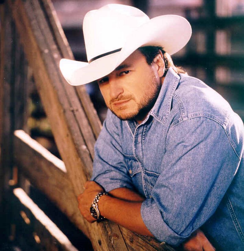 Picture of Mark Chesnutt