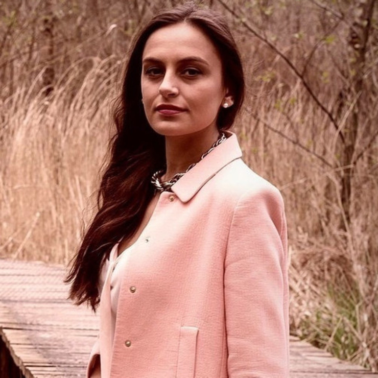 Nicole Mercedes Müller image