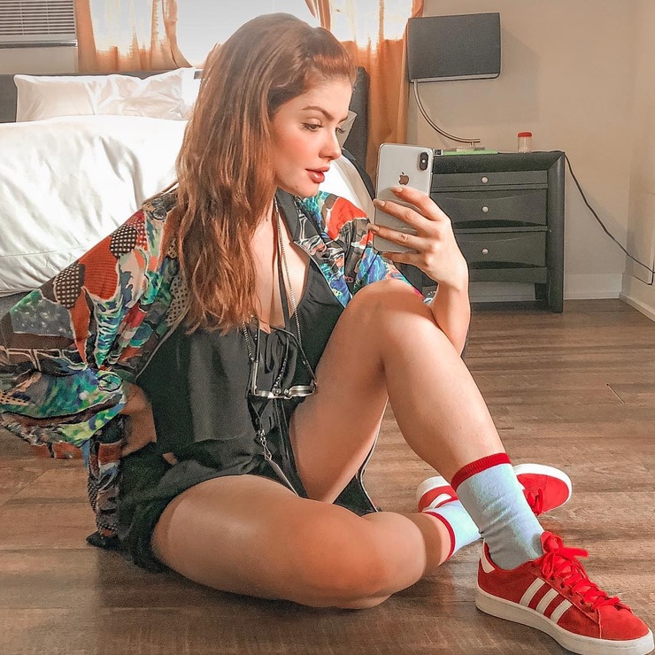 Camila Senna picture