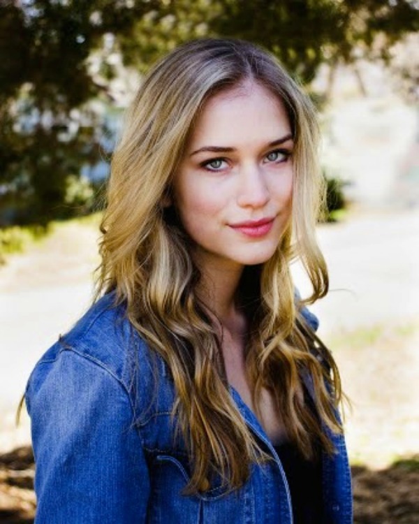 Picture of elizabeth lail