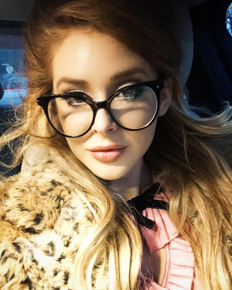 Picture of Renee Olstead