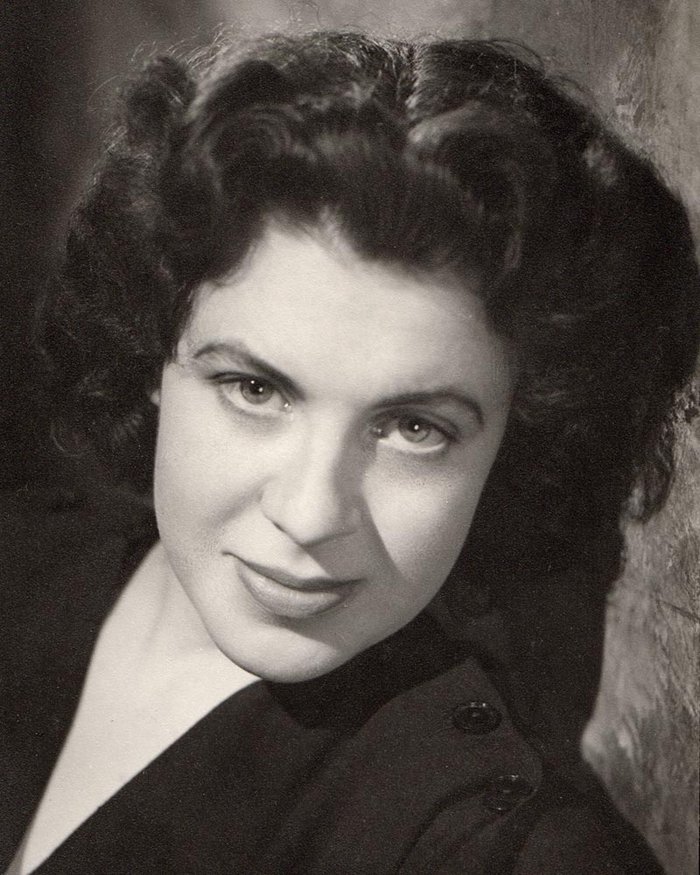 Valerie Gaunt picture