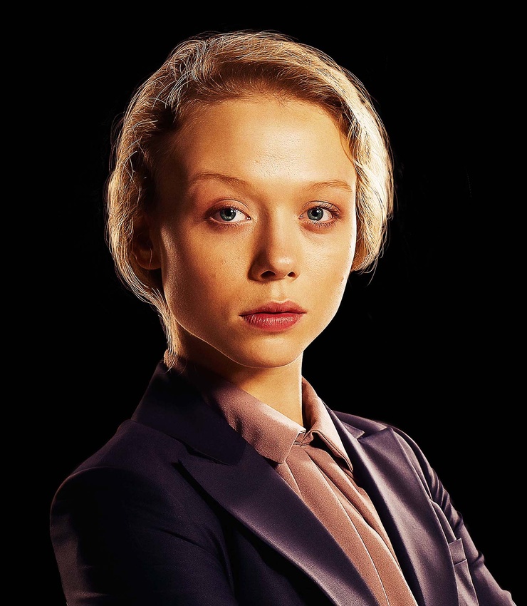 Picture Of Naomi Battrick