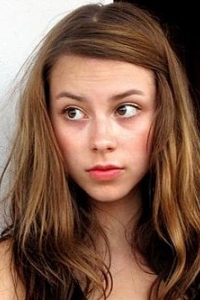 Laura Döbrösi picture