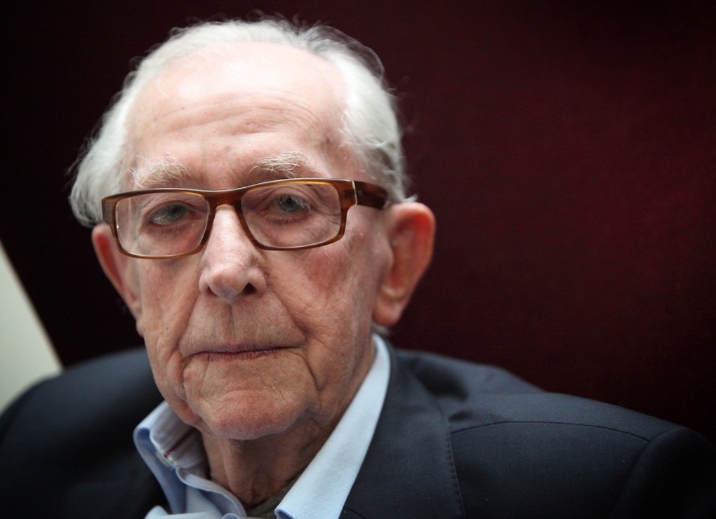 Picture of Lewis Gilbert