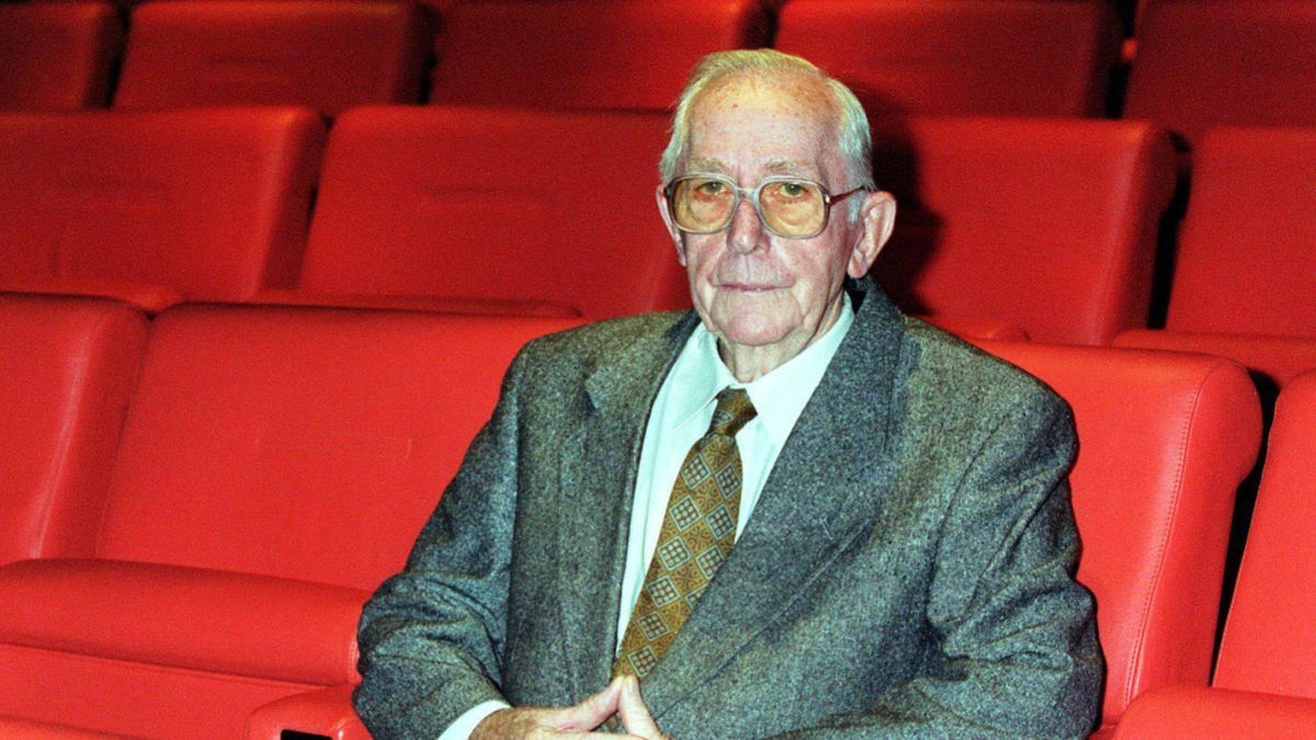 Picture of Lewis Gilbert