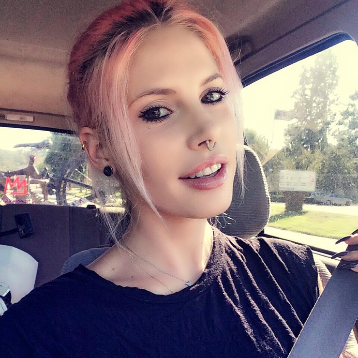 Picture of Cleo Cole Elliott