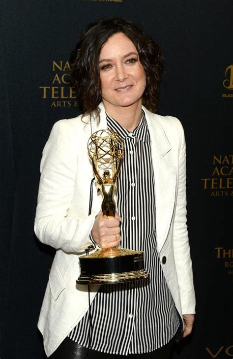 Sara Gilbert image