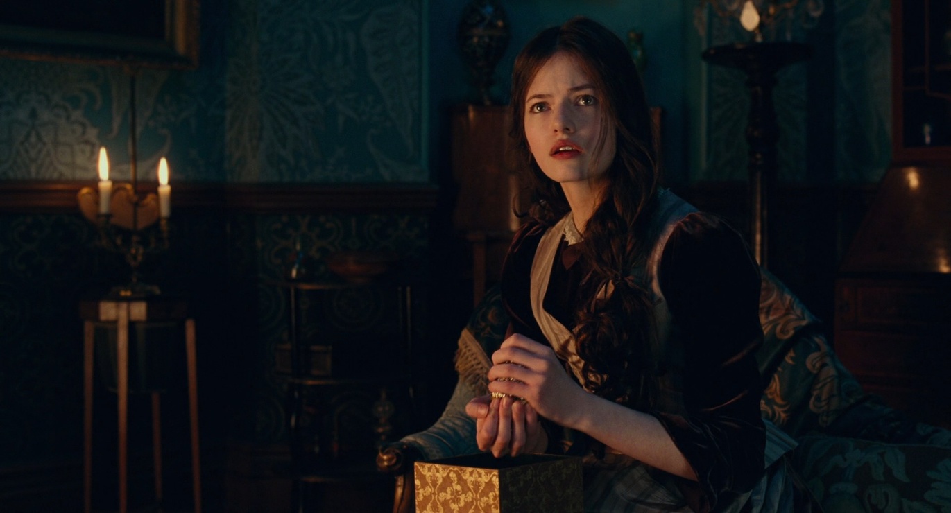 Picture of Mackenzie Foy