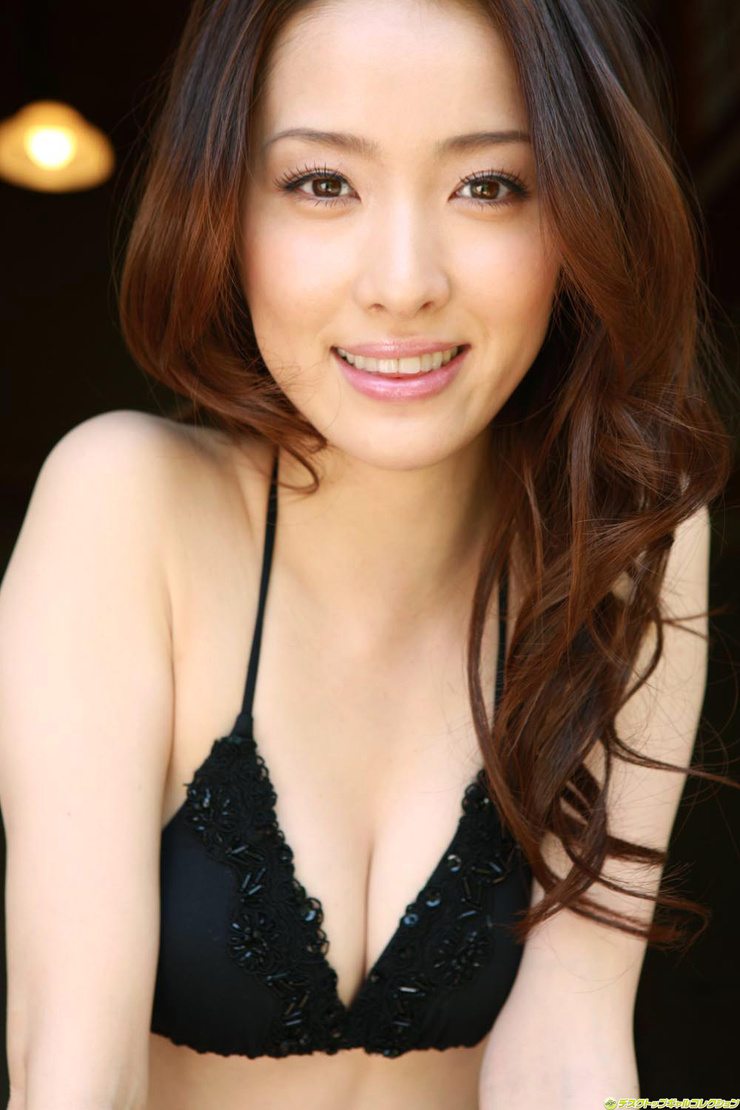 Picture of Saki Seto