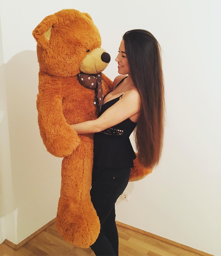 Picture of Julia Forstner