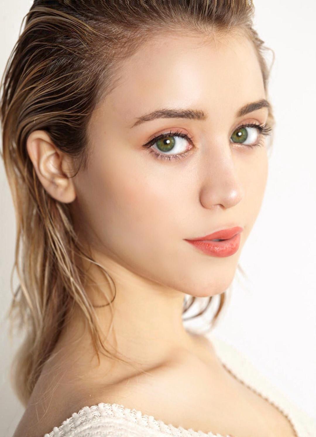 Caylee Cowan Actress