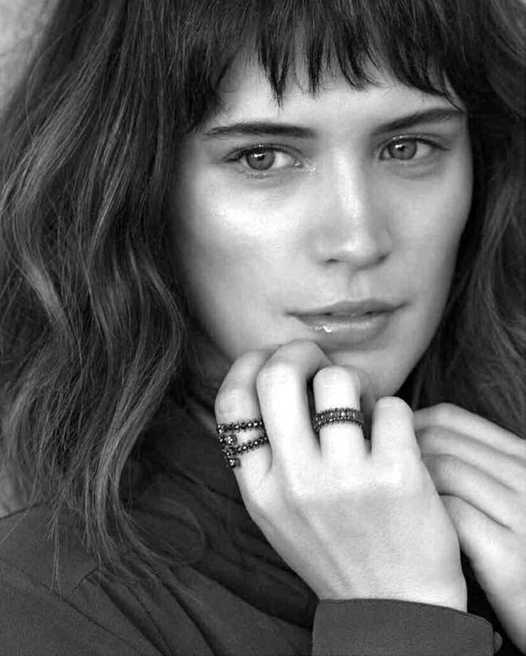 Picture of Bianca Bin