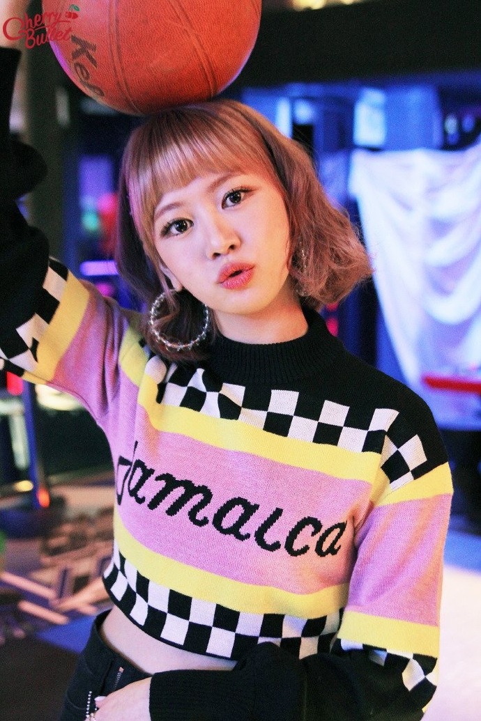 Picture of Bora (Cherry Bullet)
