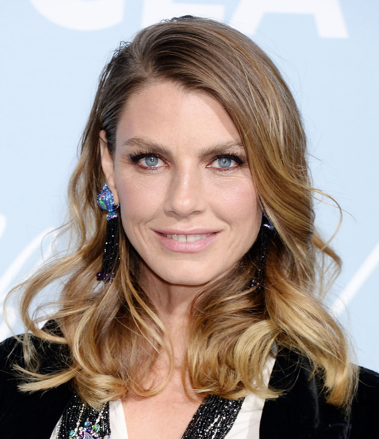 Angela Lindvall picture