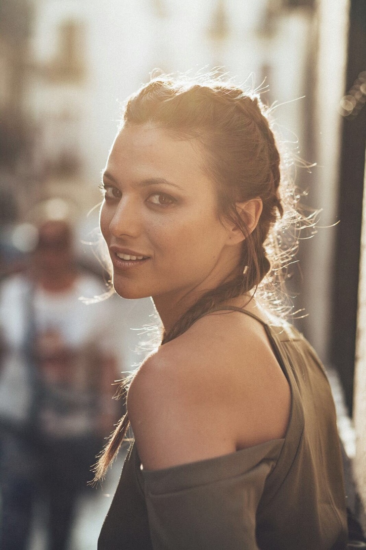 Image of Elisa Mouliaá