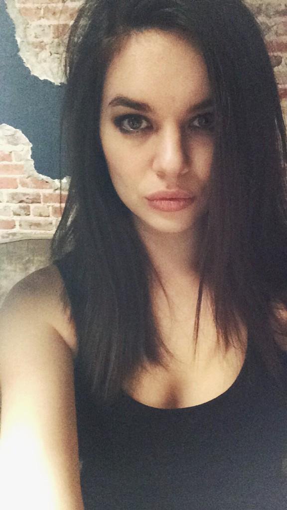 Picture of Courtney Lakin